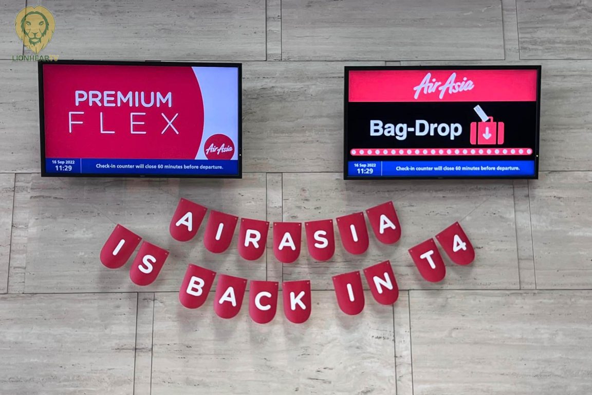 AirAsia is back painting Changi Terminal 4 red! - LionhearTV