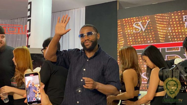 On rags-to-riches athlete stories, Floyd Mayweather Jr. reveals that he ...