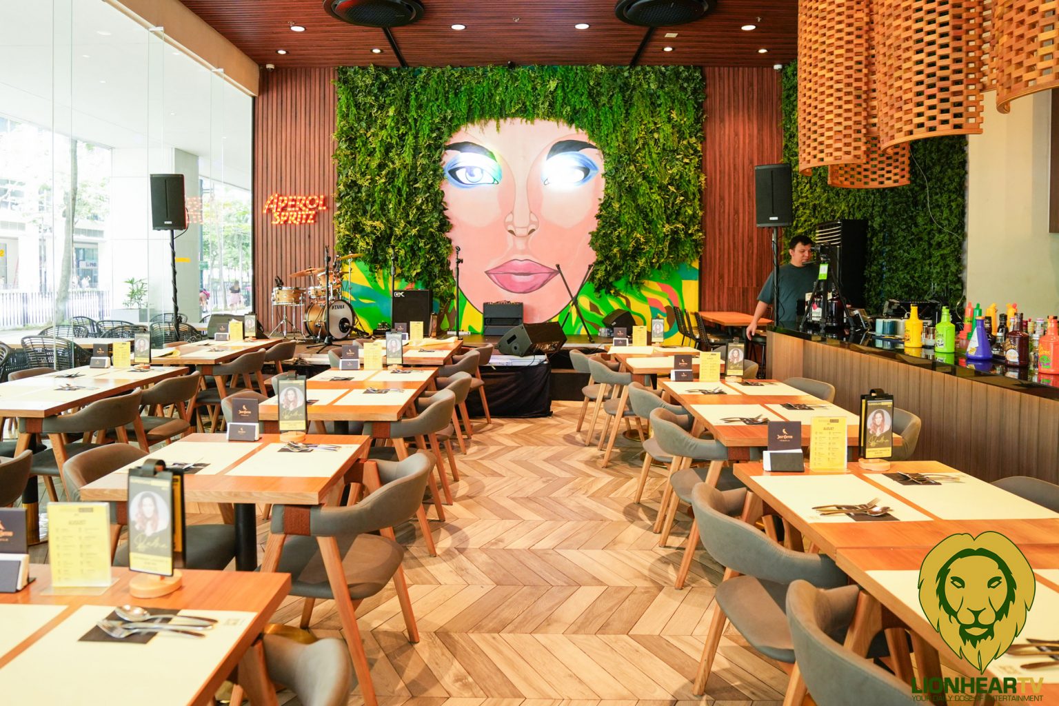 Enjoy the SuperSam dining experience with friends and family in BGC ...