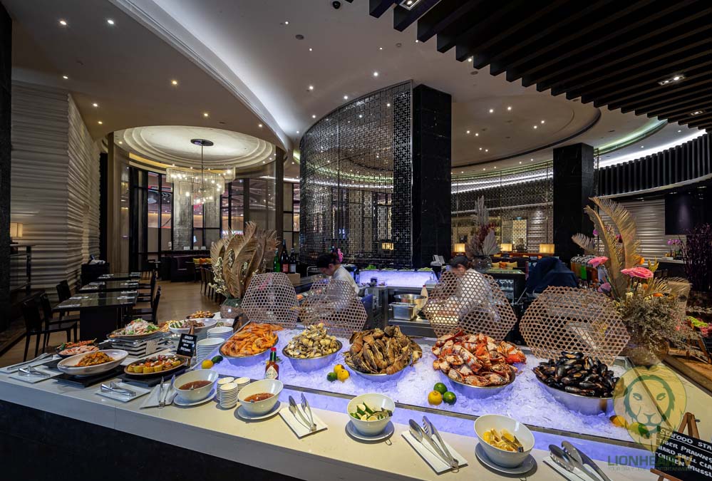 The Cafe at Hyatt Regency Manila, City of Dreams - LionhearTV