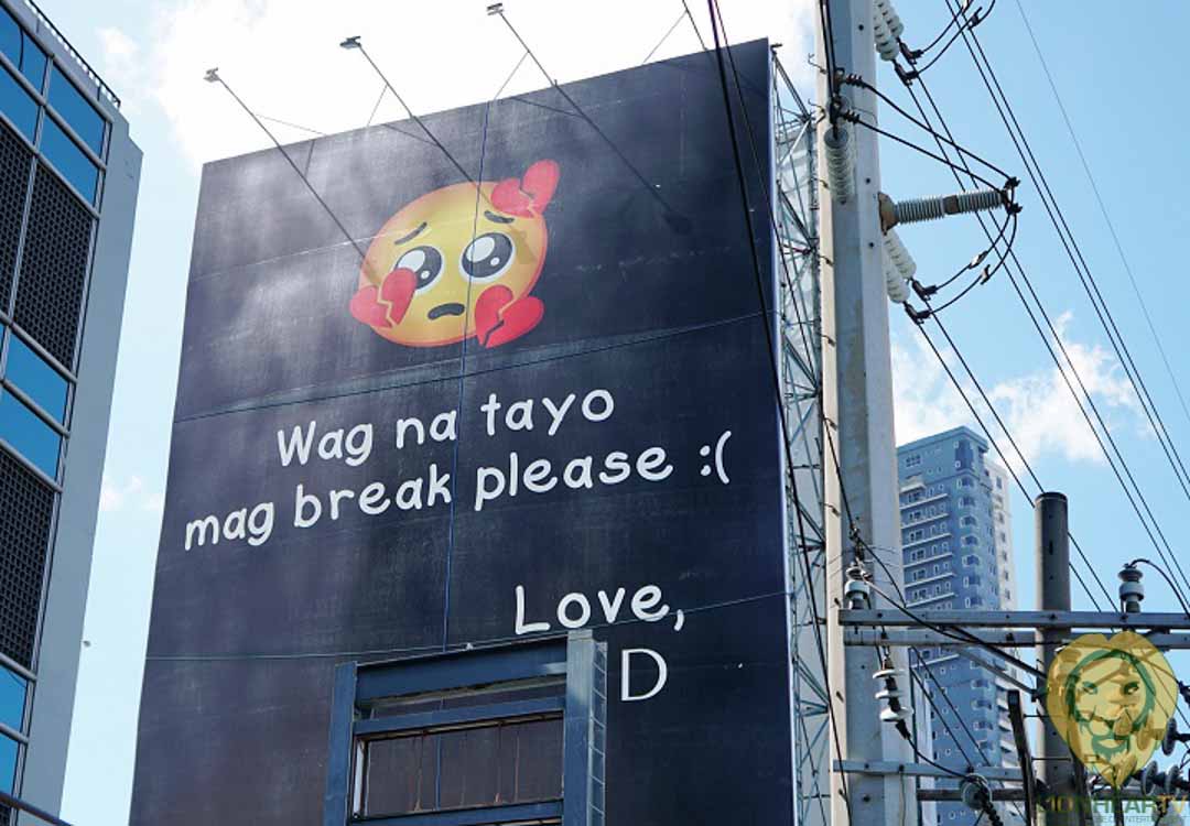 Viral “Wag na tayo mag-break, please. Love, D” billboard mystery ...